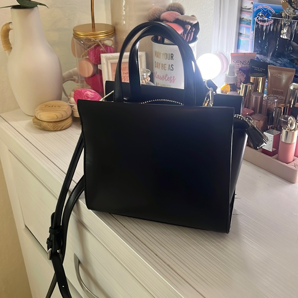 Black Purse From Target! Super Cute And Ready For A N… - Gem